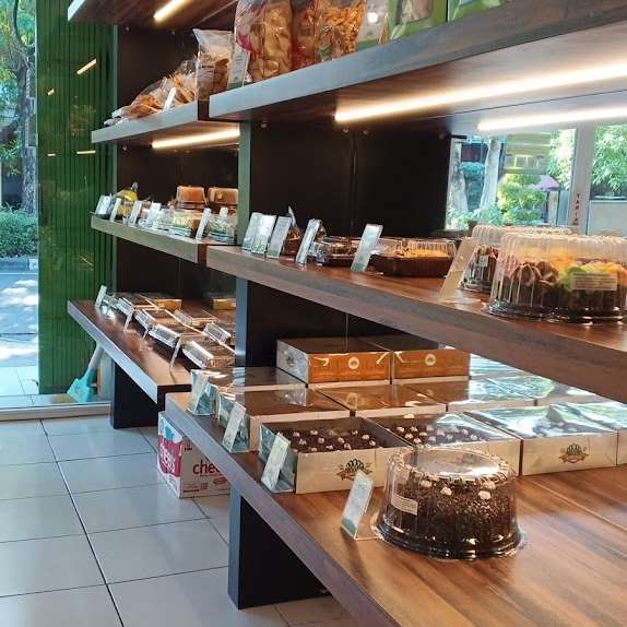 Roti Mox | Toko Cabang - Roti Mox| Kue, Cake Ulang Tahun, Custom art ...